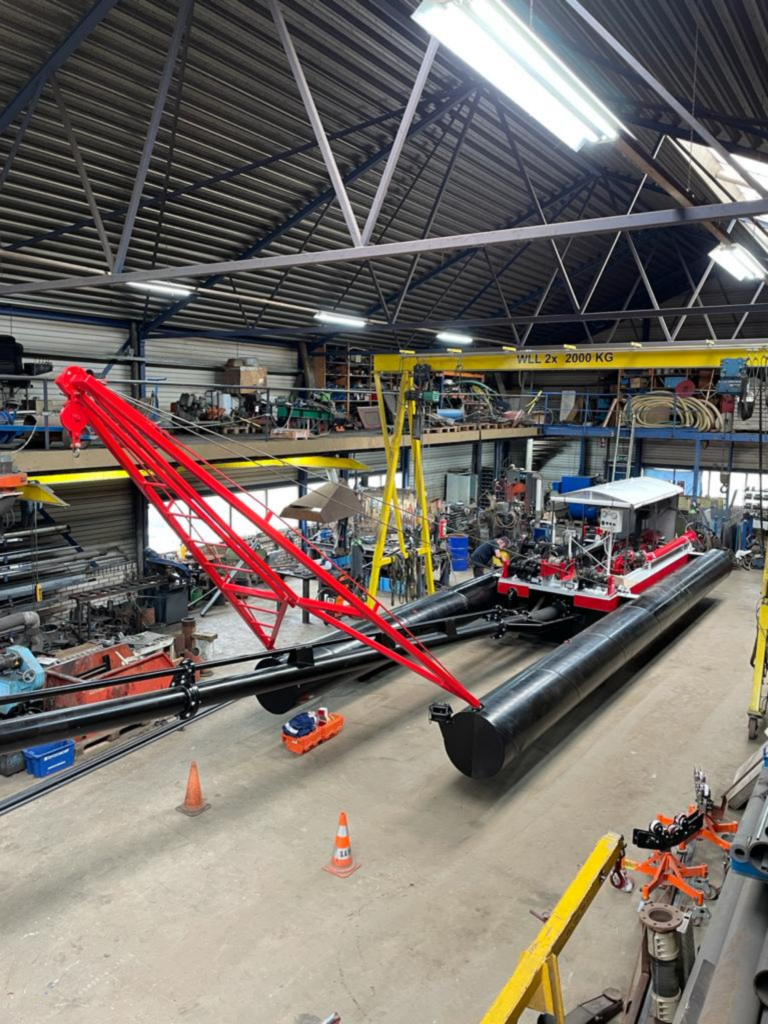 OILTECH DELIVERS GOLD DREDGE WITH ECTMARINE DESIGN AND COMPONENTS - ECT ...